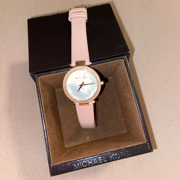 Michael Kors | Accessories | Womens Michael Kors Mini Parker Pearlized ...